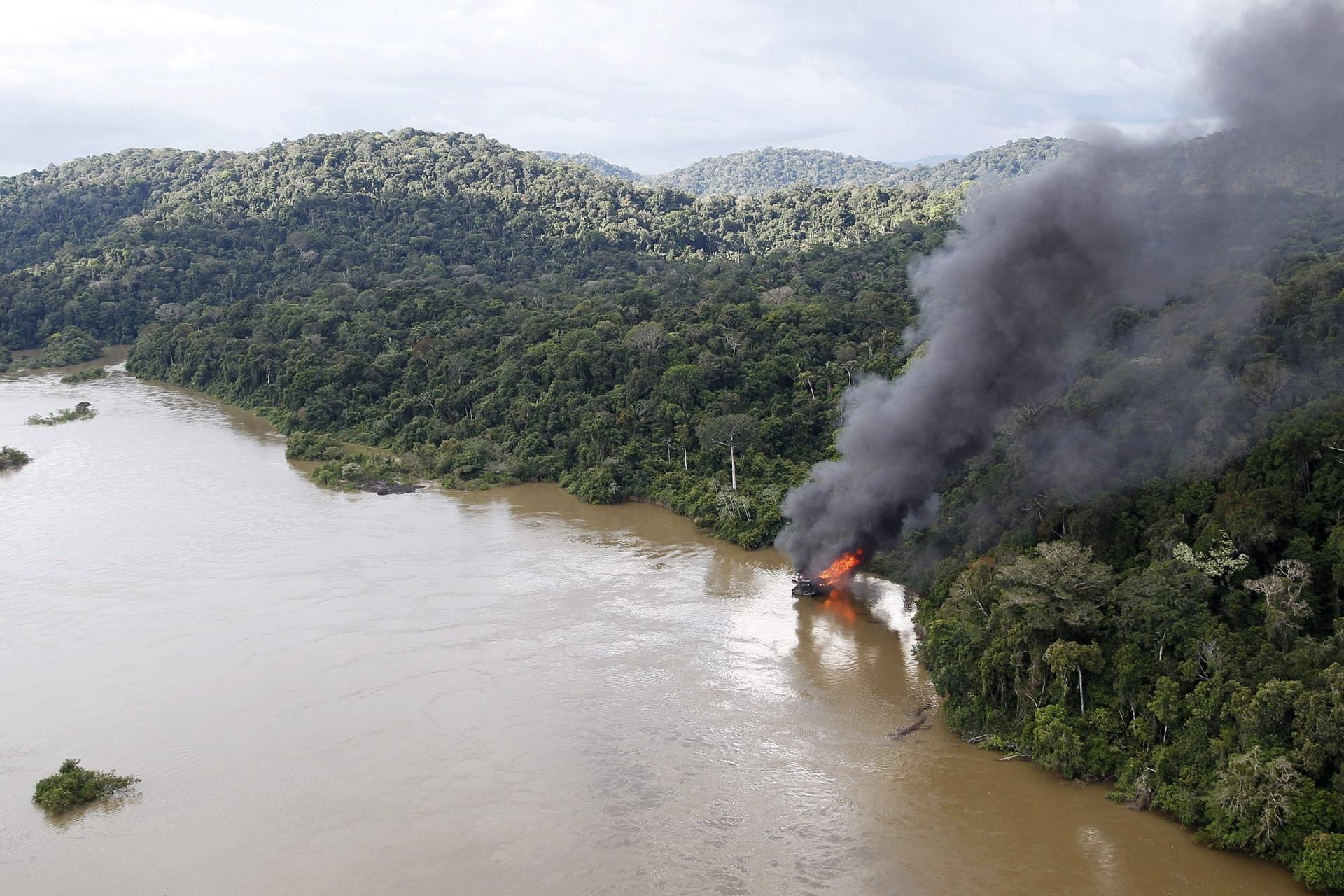 Nove medidas para acabar com o garimpo ilegal | Outras Palavras