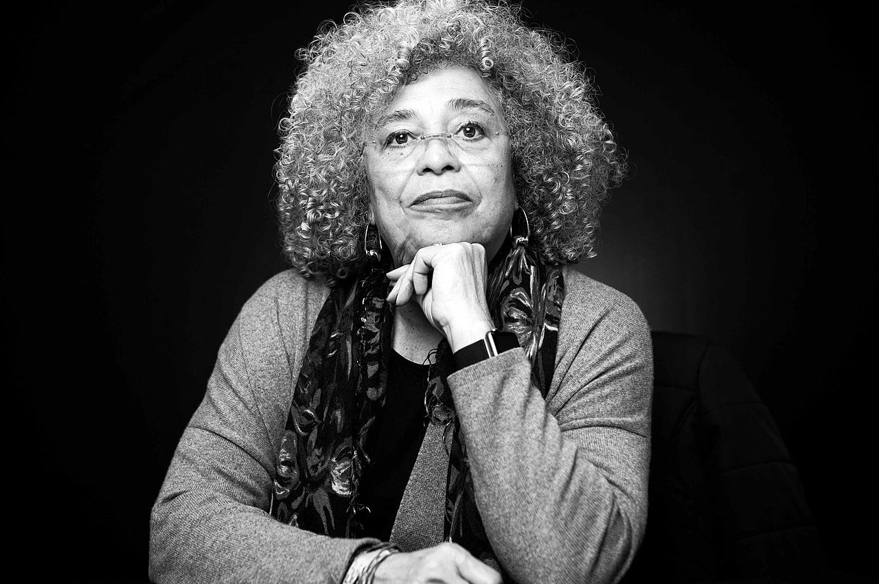 Angela Davis propõe a justiça não vingativa | Outras Palavras